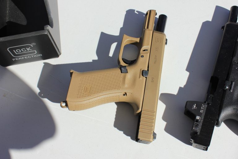 Shooting the Glock 19X at the 2018 SHOT Show | On Duty Gear Blog