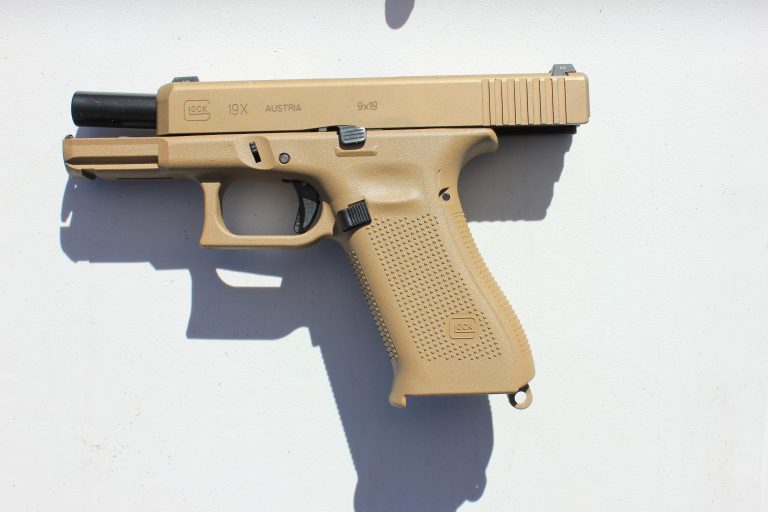 Shooting the Glock 19X at the 2018 SHOT Show | On Duty Gear Blog